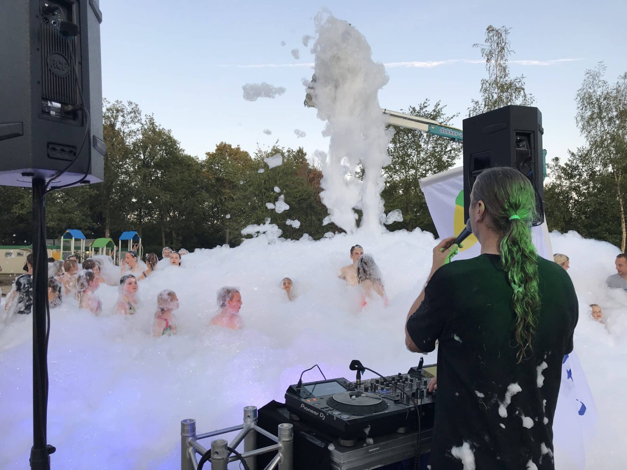 Schuimparty organiseren: dit komt er allemaal bij kijken!